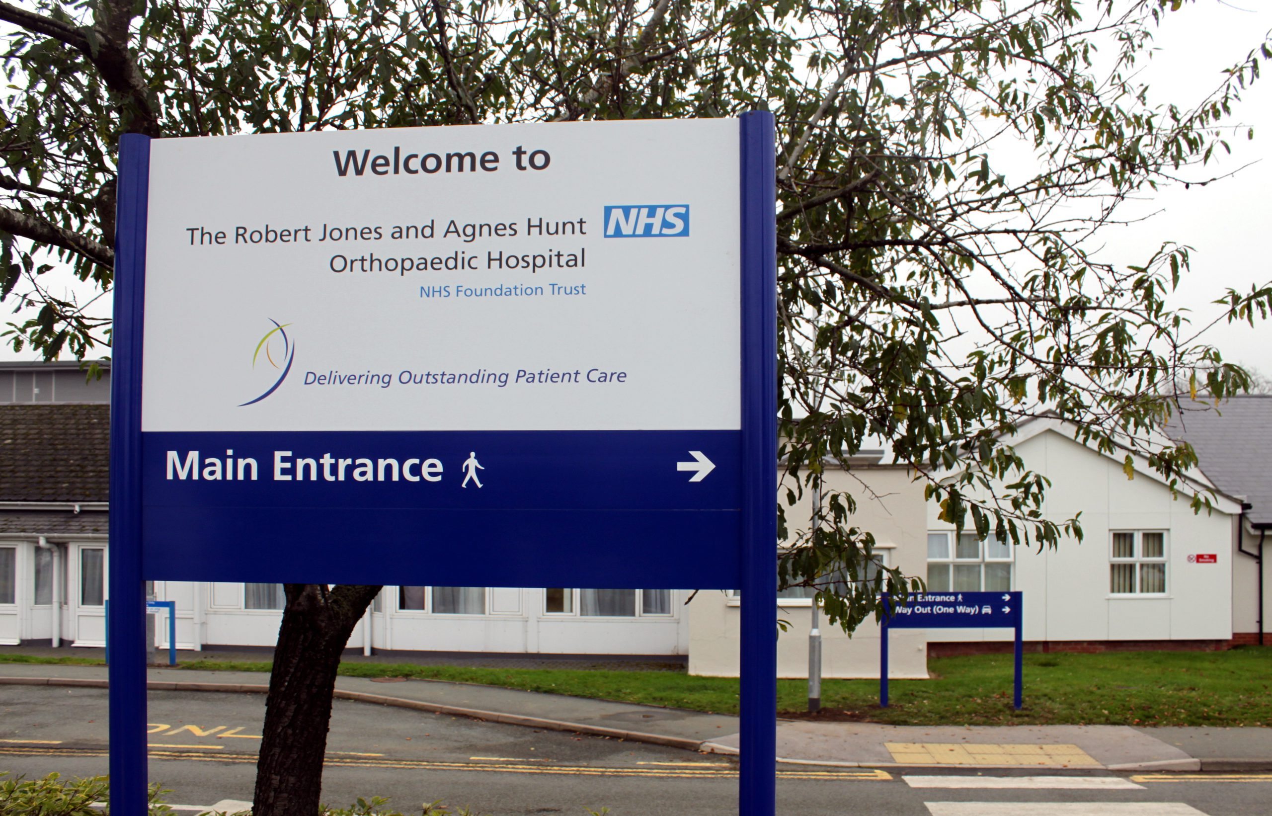 Wayfinding at Robert Jones and Agnes Hunt Hospital | Wayfinder Ltd